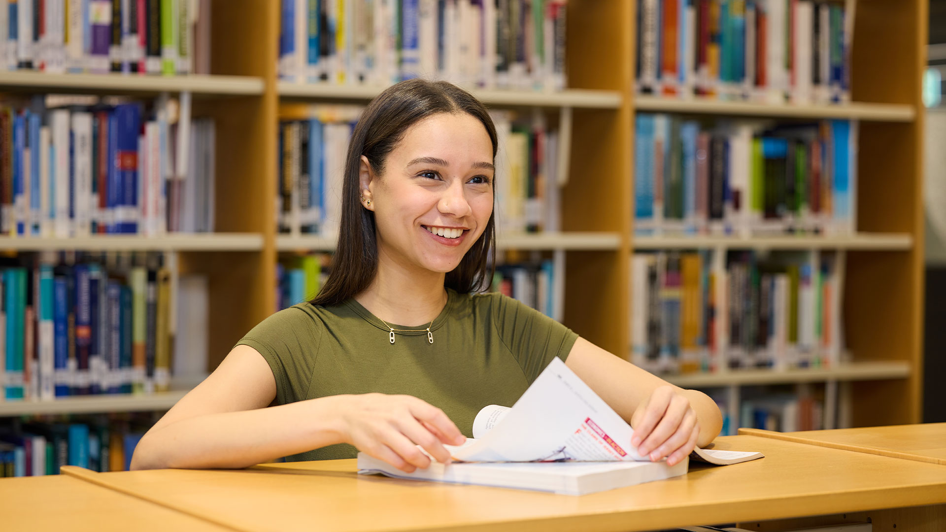 Study UOWD | University of Wollongong in Dubai