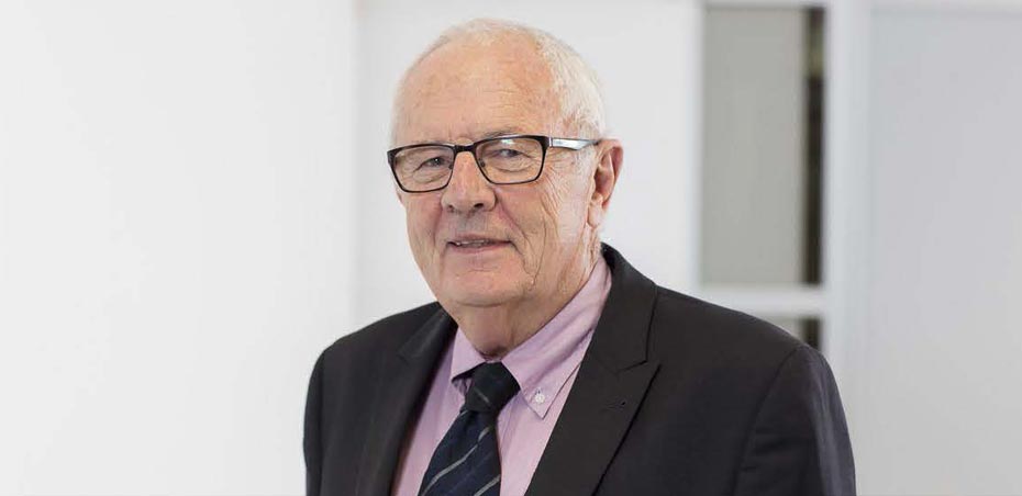 UOWD Board Chairman, Mr Peter Robson awarded Order of Australia (OA) in ...